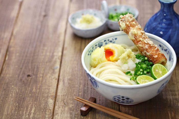 Sudachi (fruit) : le guide complet de cet agrume originaire du Japon